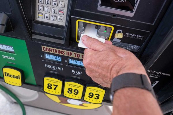 Why Fleet Fuel Cards for Large Businesses are Essential - Guttman Energy